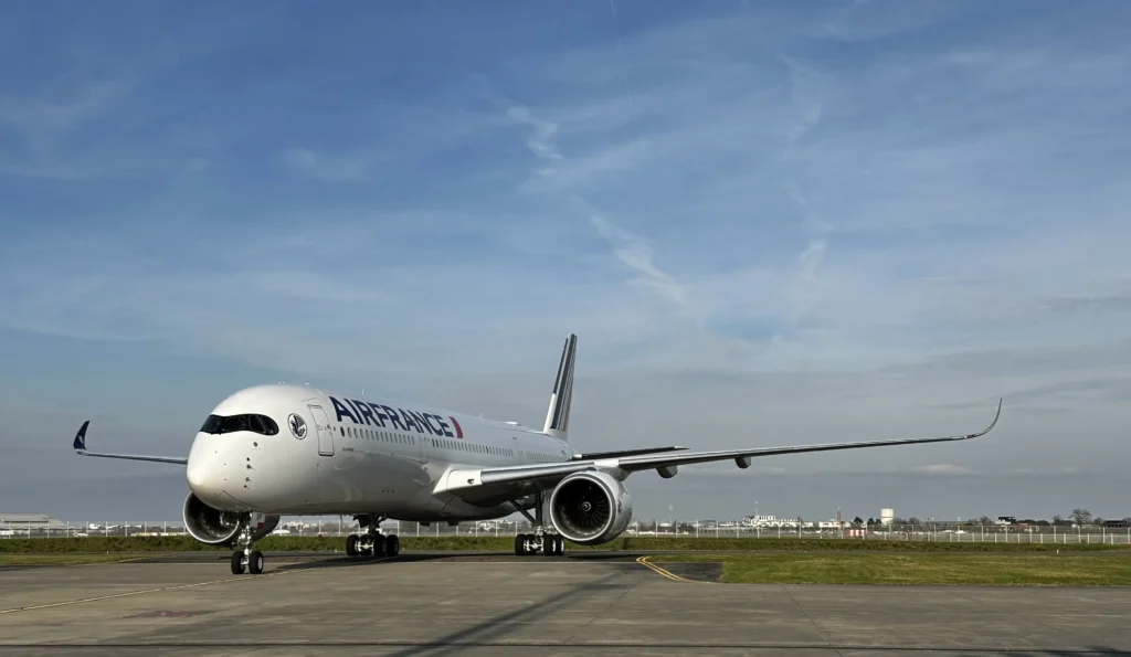 Aviation Capital Group Announces Delivery of One A350-900 to Societe ...